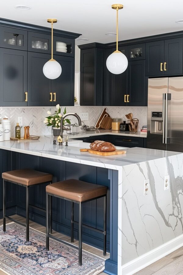 14 Small Kitchens with Peninsula Layout - Cozy and Efficient Designs ...